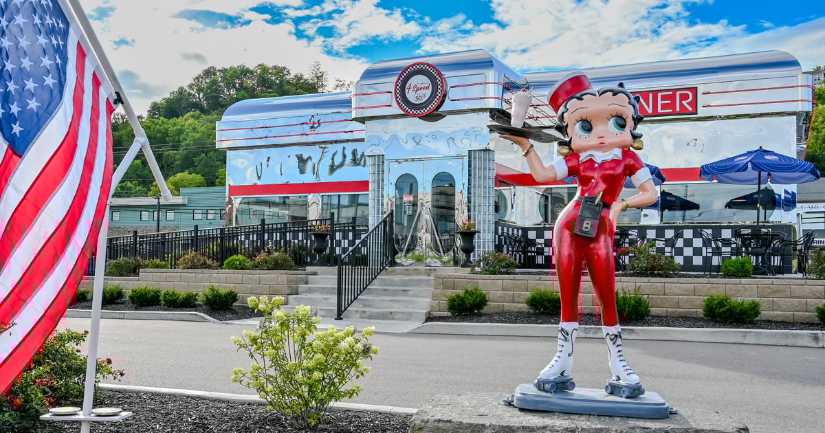 4 Speed on 50s Diner - Restaurant in Lawrenceburg, IN