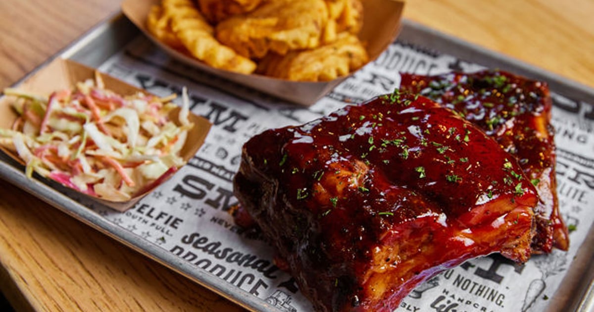 Layla's Ribs - The Polite Pig - Restaurant in Orlando, FL