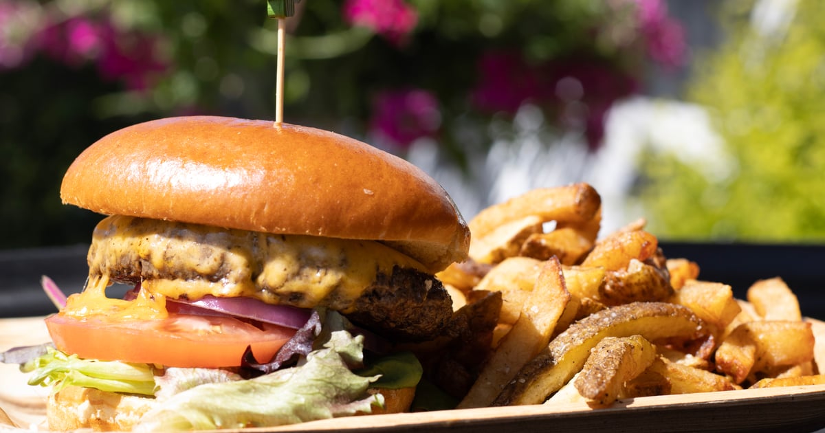 Farm Burger - Historic Greenbrier Farms
