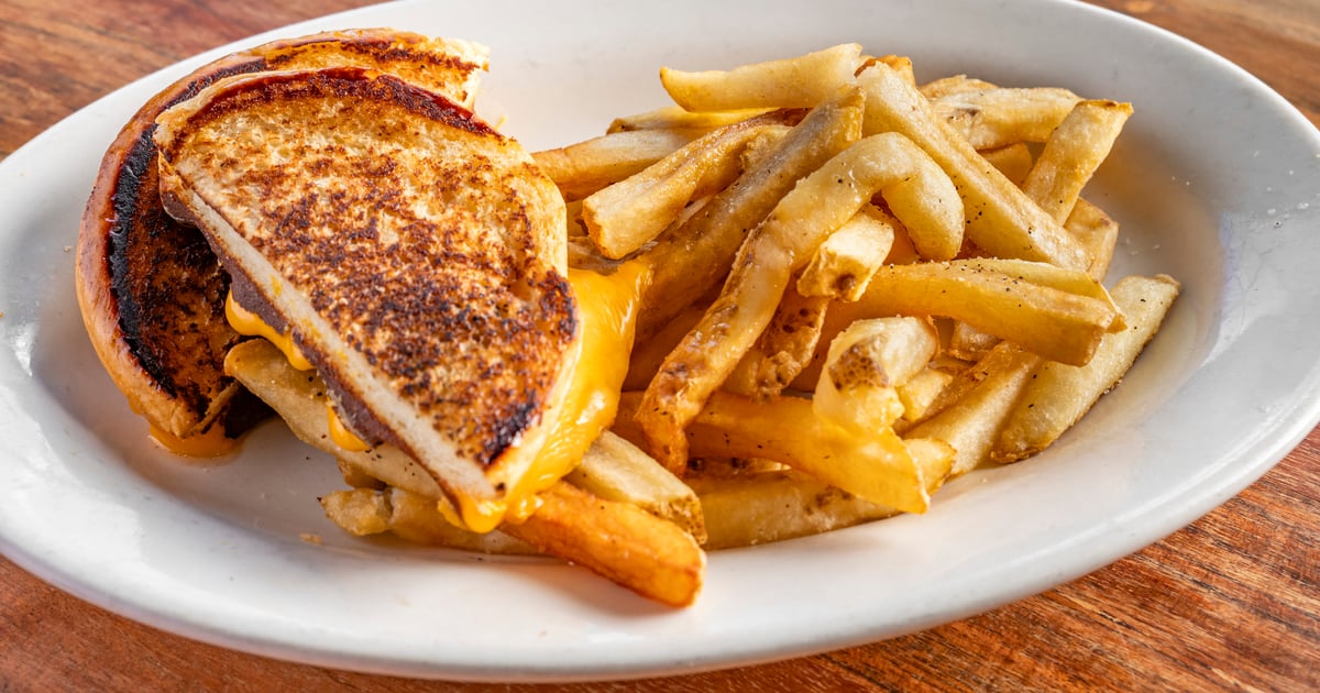 Kid's Grilled Cheese - The Trace Grill - Family Style Restaurant in ...