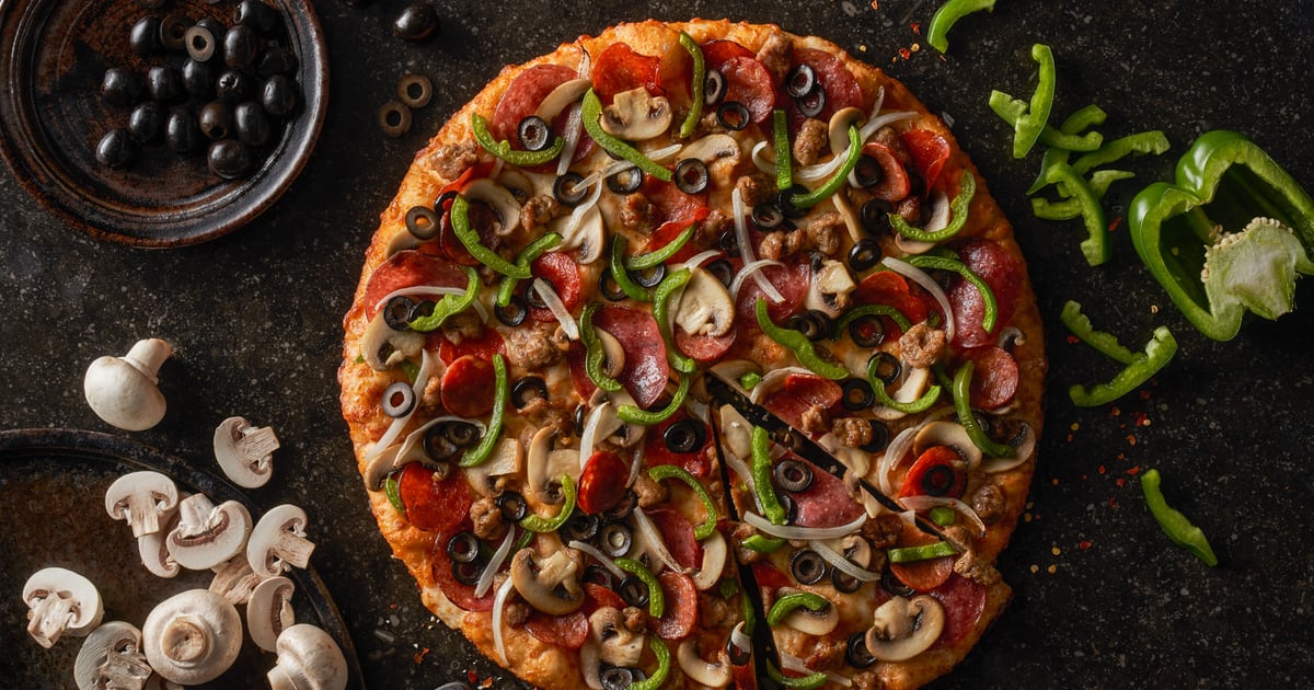 Join Our Team - Round Table Pizza - Hilton Hawaiian Village - Pizza ...