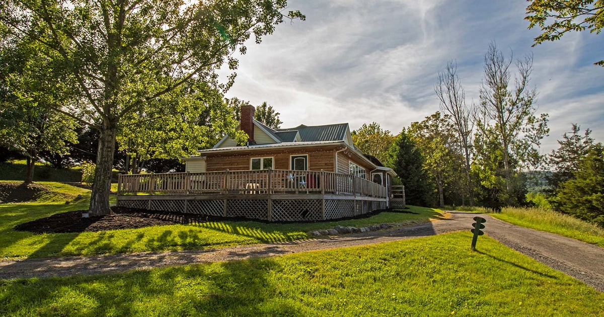 Entire Inn (9 Rooms) - The Brewhouse at Cliff View -Restaurant in ...