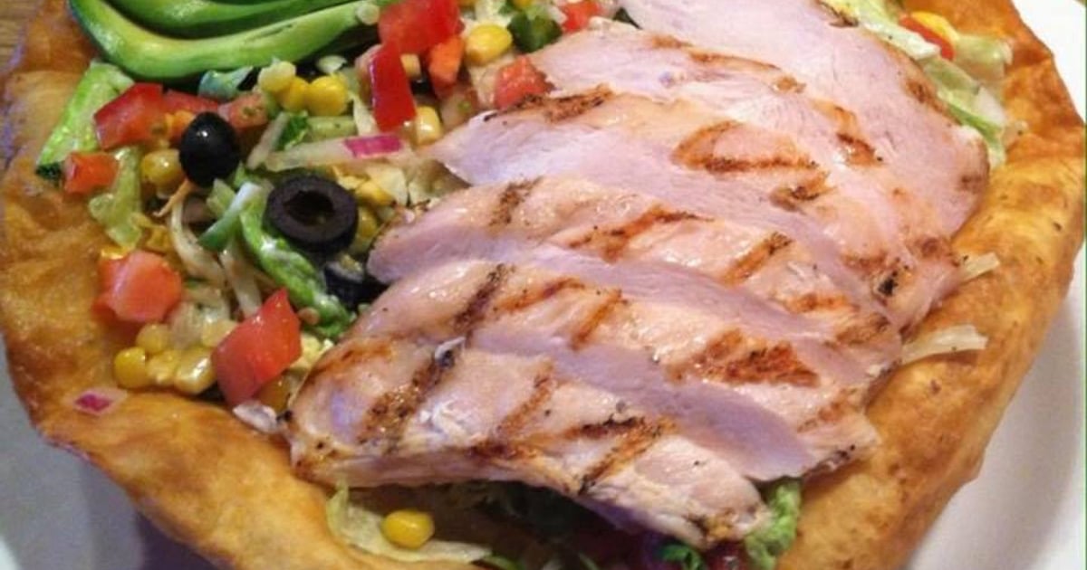 Ensalada Fiesta - Lunch - Sloan's - Breakfast, Lunch & Dinner