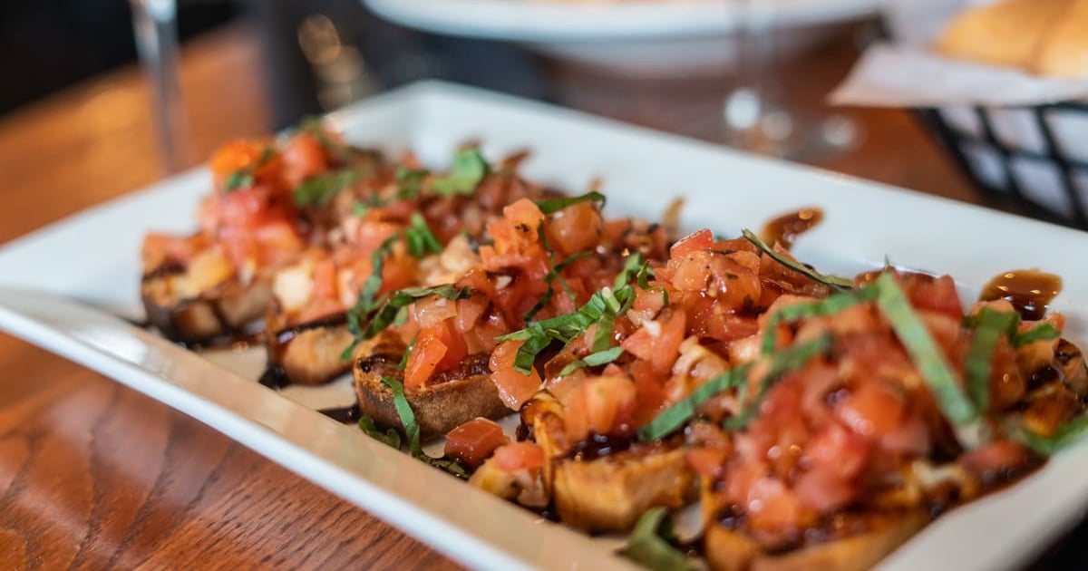 Large Party Carry Out Menu - Lui Lui - Italian Restaurant in NH