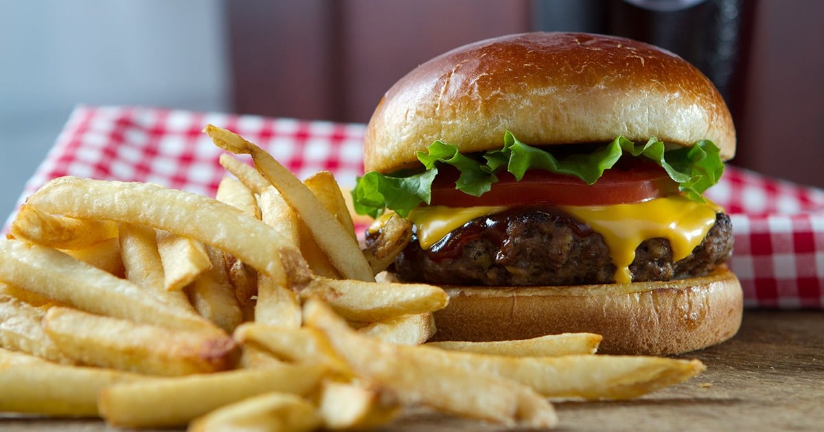 Senior's Cheeseburger - Original Mikes Diner