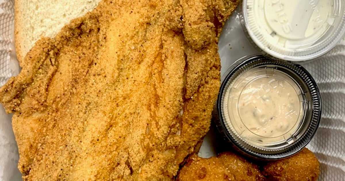 Bone Fish Sandwich - Horace & Dickies Seafood of Glenarden