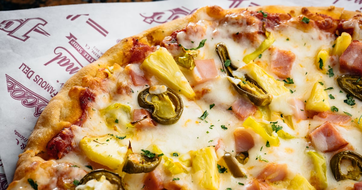 Hawaiian Heat Pizza - Brew Pub Pizzas - RIVERSIDE-Heroes - Brewpub in ...