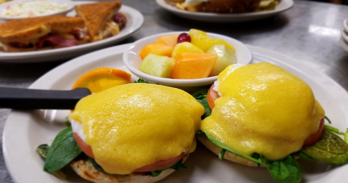 Florentine Benedict - Breakfast Station