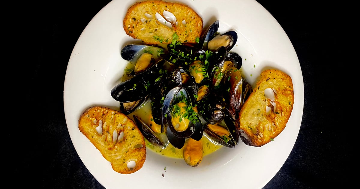 PEI MUSSELS - Merrimack Menu - Giorgio's Ristorante & Bar - Italian ...