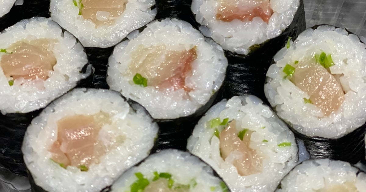 Spicy Yellowtail Roll - Xengo Fusion Kitchen and Sushi - Asian Fusion ...