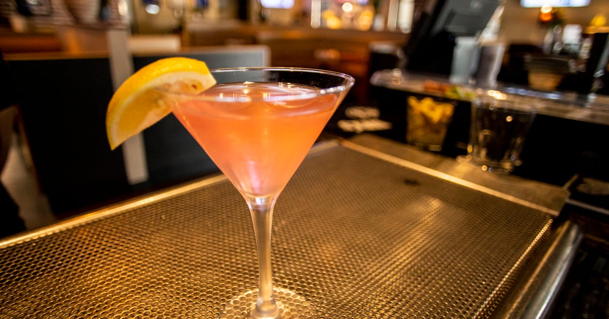 The Slice - Bar Menu - Deano's Grill & Tapworks - Sports Bar in KS