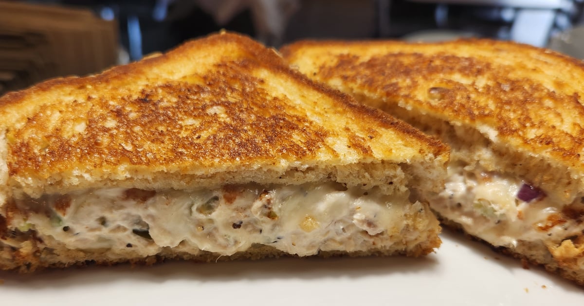 Tuna Melt - Rooster's Eatery and Catering - Deli in ID
