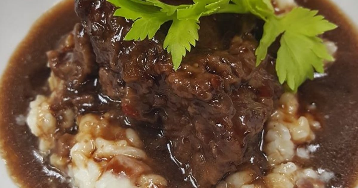 Costola Corta - Lucias Tavola - Italian Restaurant in Ayer, MA