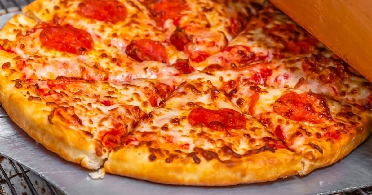Red Pizza | 12" - Buena Vista Cafe & BV II GO - Restaurant in OH