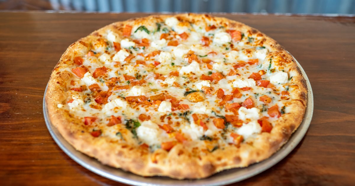 8" Sheer Bliss - Food Menu - Taster's Pizza - Pizza Restaurant in ...