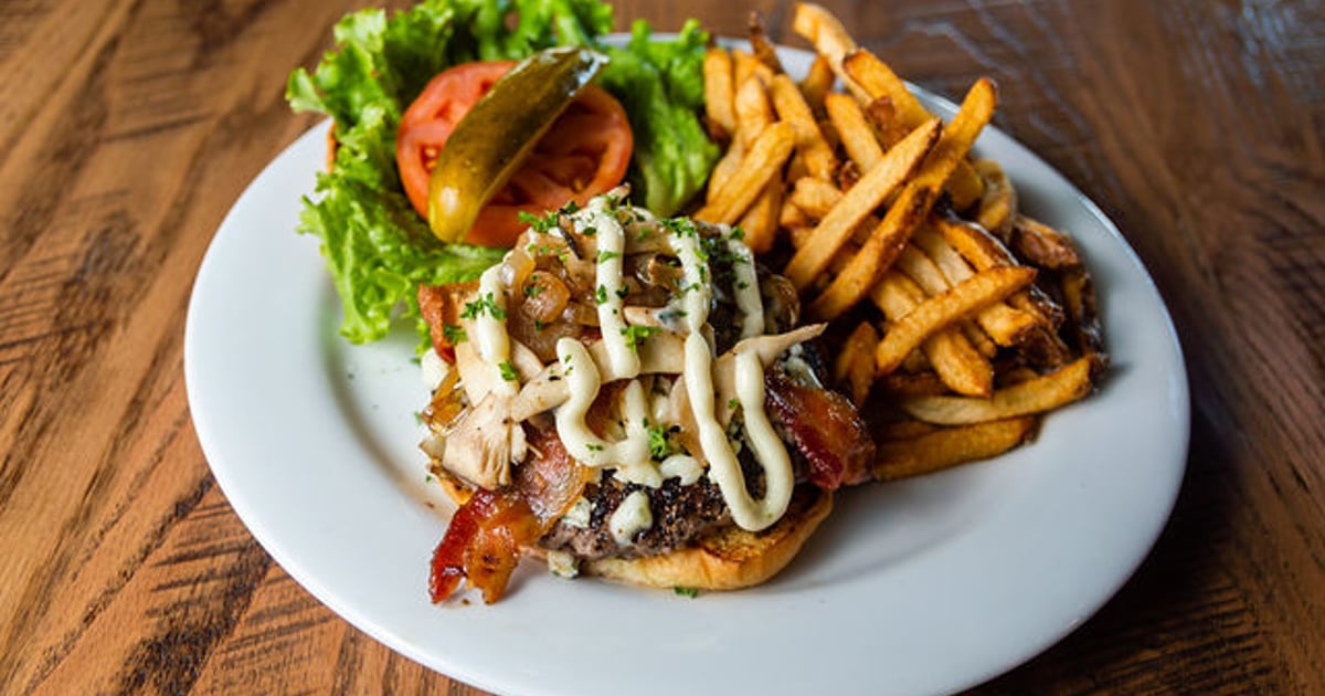 steakhouse burger - Foster's Kitchen | Scratch Kitchen