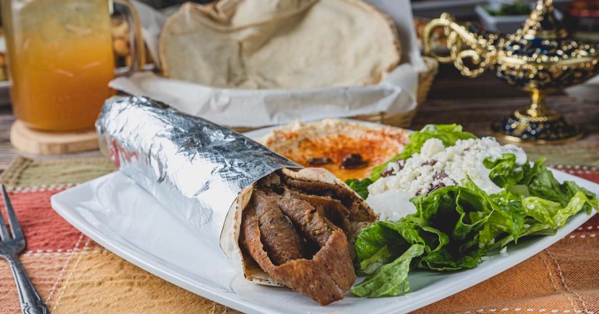 Gyros Sandwich - Menu - Byblos Express Greek and Lebanese