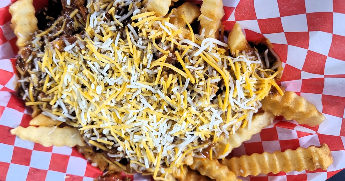 Chili Cheese Fries - Lunch - The Crooked Putter Restaurant & Pizzeria ...