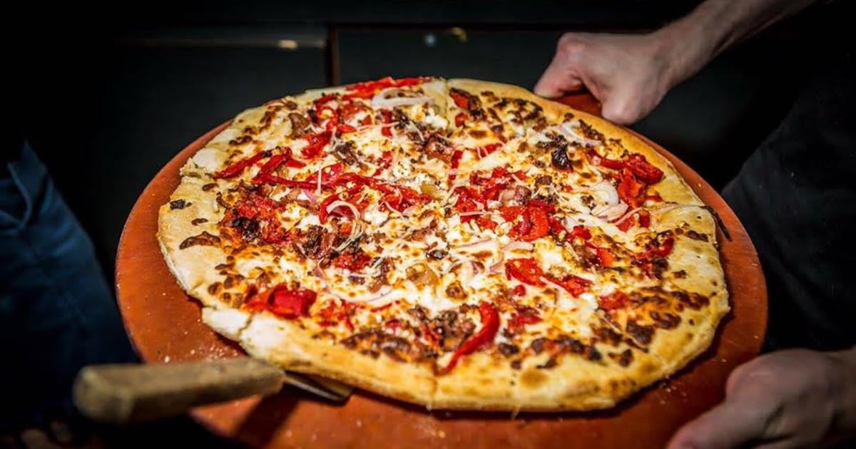 14" Lou Lou Pizza - Lou Lou Food & Drink