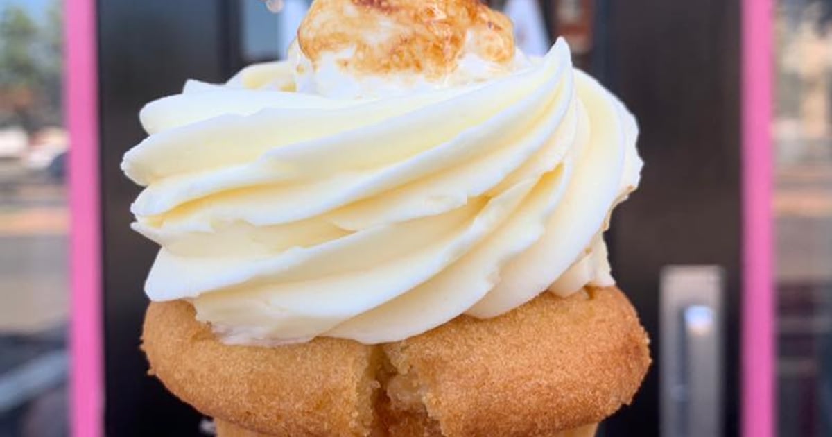 Toasted Mallow - Cupcakes - NoRa Cupcake Company - Dessert Shop and ...