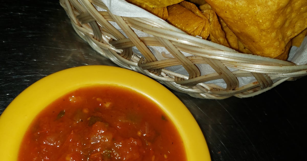 Totopos con Salsa - Dinner Menu - Jalapeños - Mexican Restaurant in ...