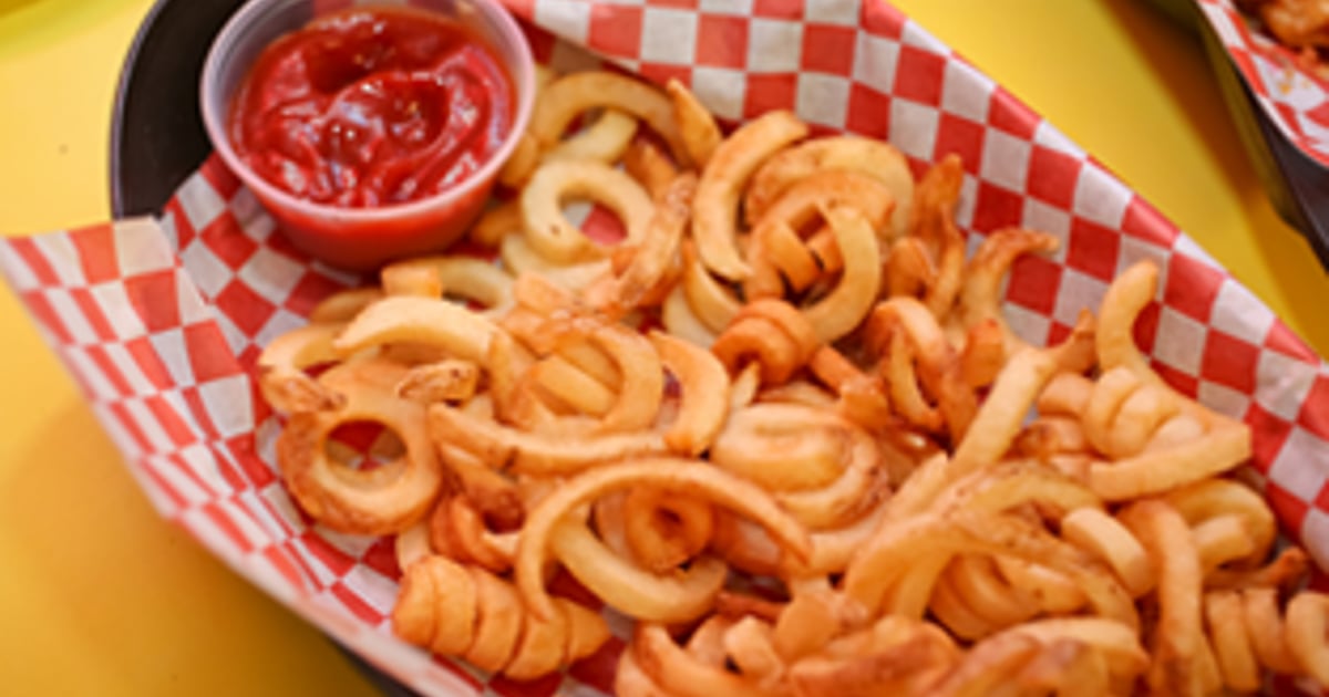 CURLY Q'S - Menu - Village Pizzeria - Pizza Restaurant in Middleport, NY
