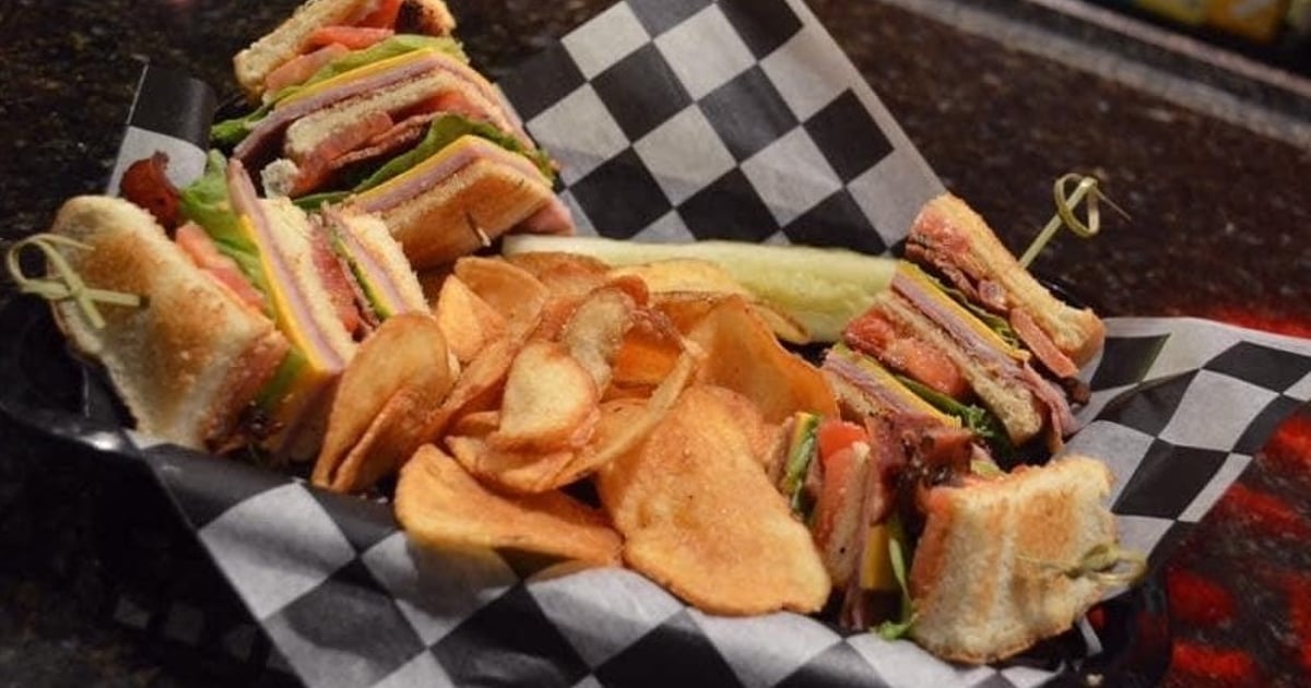 Grata Club - Grata Bar & Lounge - Bar & Grill in Lincoln, NE