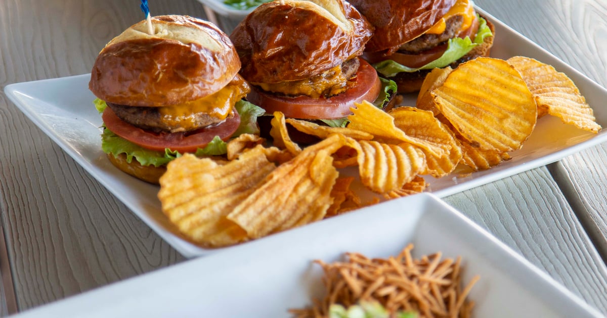 Main Menu - Hackers Bar & Grill | Restaurant in Gig Harbor | Golf ...