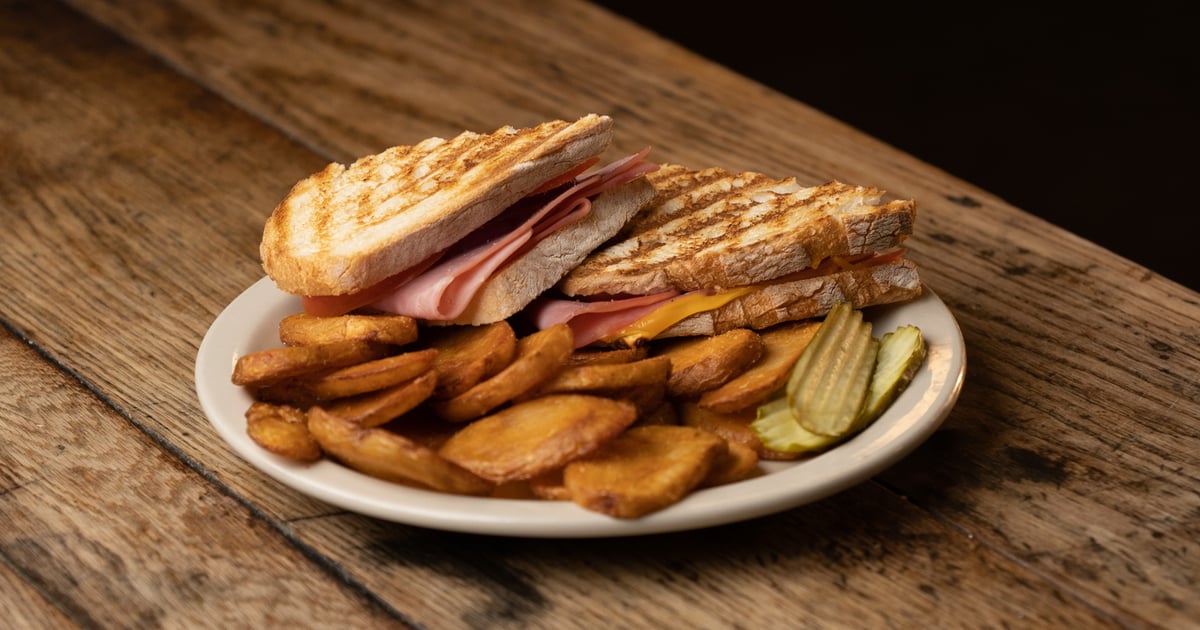 Classic Toasted - Nine Irish Brothers Traditional Irish Pub