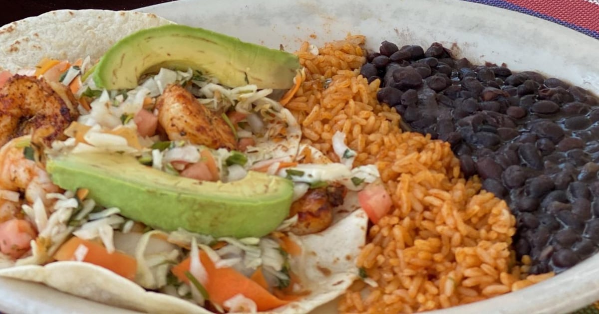 Blackened Shrimp Tacos - Lunch & Dinner Menu - Broadneck Grill ...