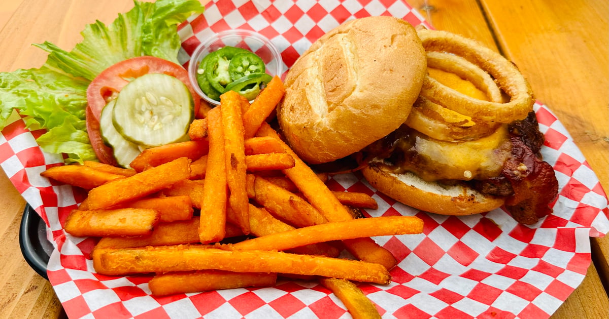 contact us - Beetle's Bar And Grill Kitchen Hours - American Restaurant ...