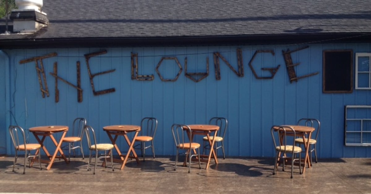 Contact Us - Oak Tree Lounge - Restaurant in Jackson, MI