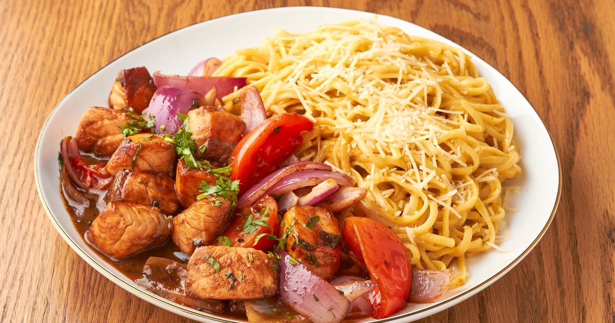 Linguine a La Huancaina Con Salmon Saltado - Pollo Cabana: Peruvian ...