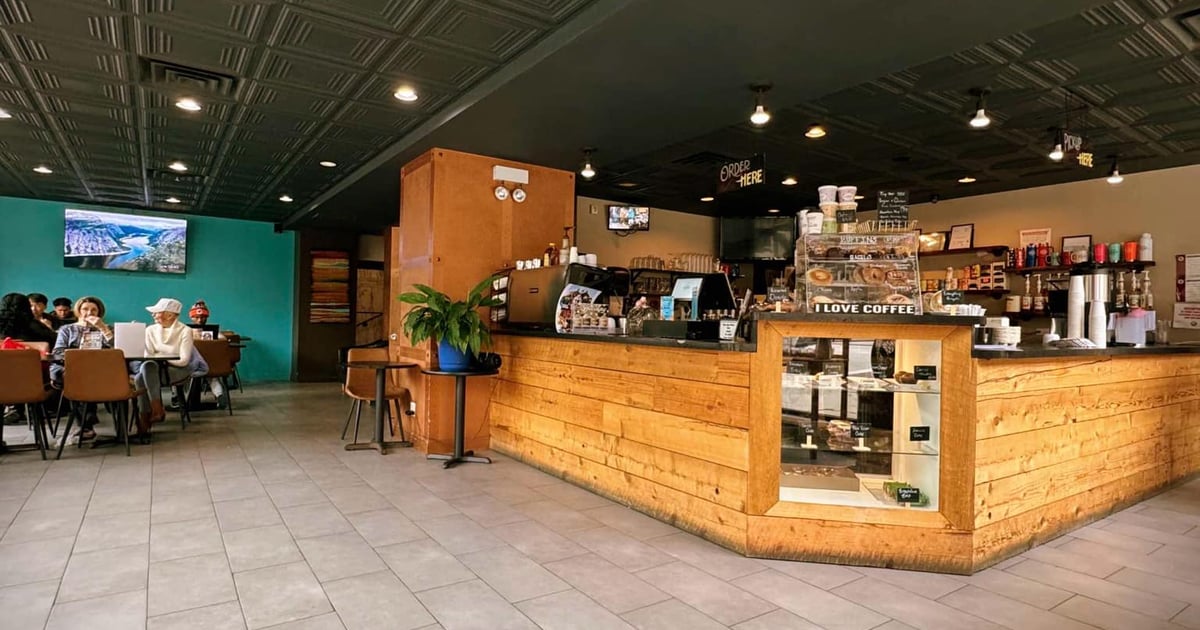 Hyde Park - Sip & Savor - Coffee Shop in IL