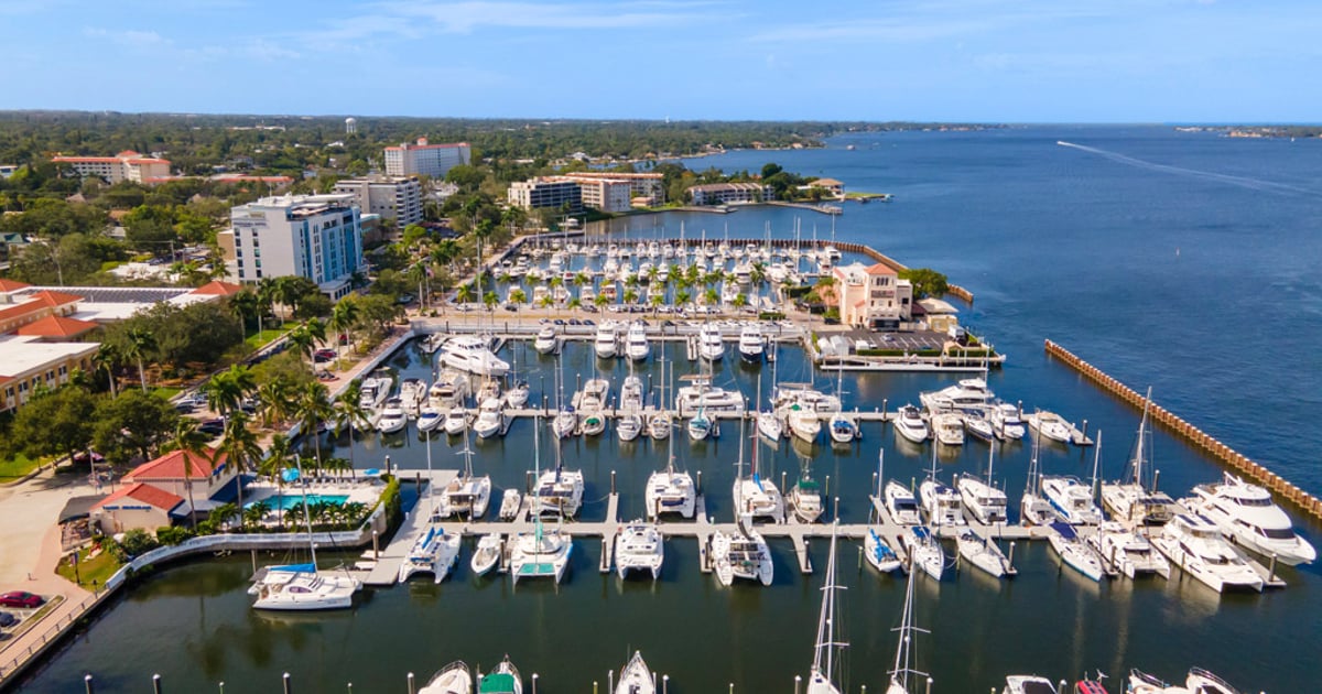 Awards - Twin Dolphin Marina