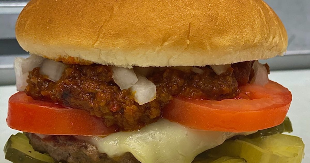 Chili Cheeseburger - Menu - Naugles Tacos & Burgers