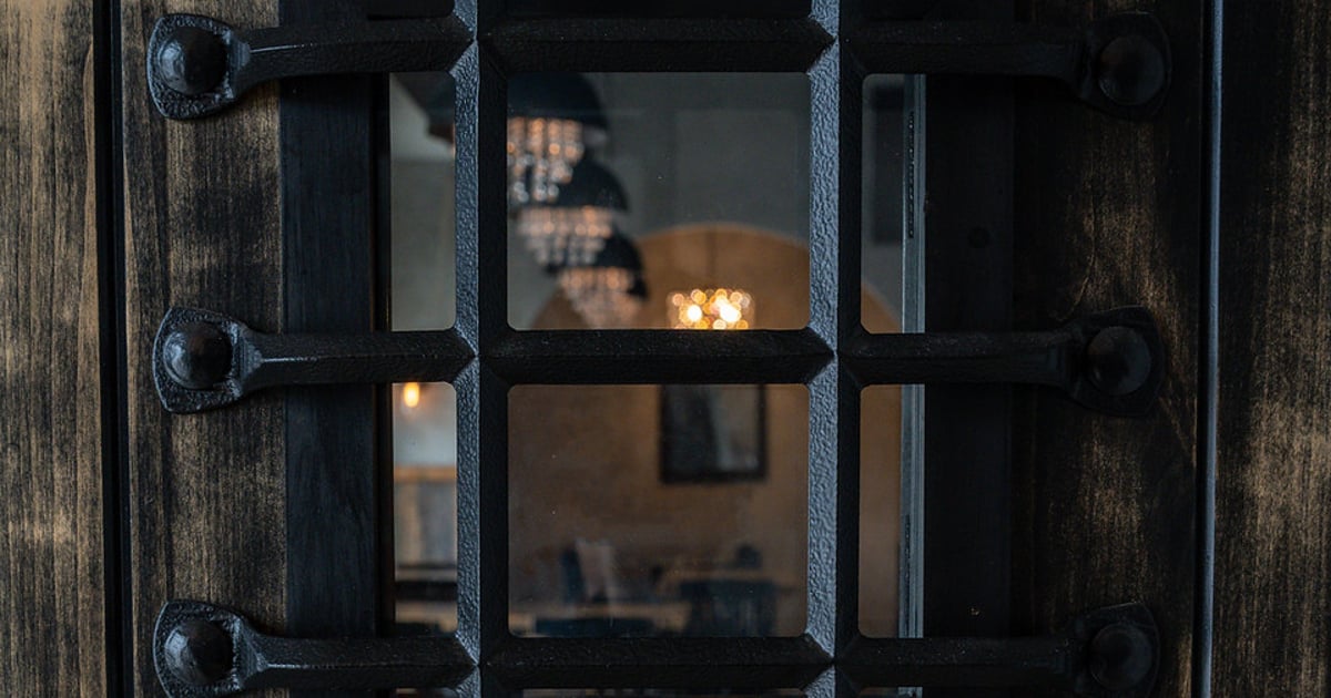 Contact - Mad Chef Kitchen & Bar - American Restaurant in Ellicott City, MD