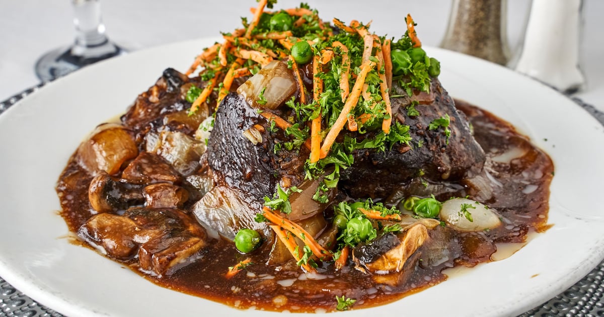 Sit Down Dinner - Sharko's Catering