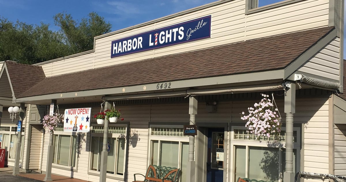 About - Harbor Lights Grille - American Restaurant in MI