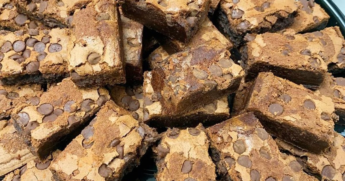 Brownie Tray - Ferring Deli - Deli in Baldwin, NY