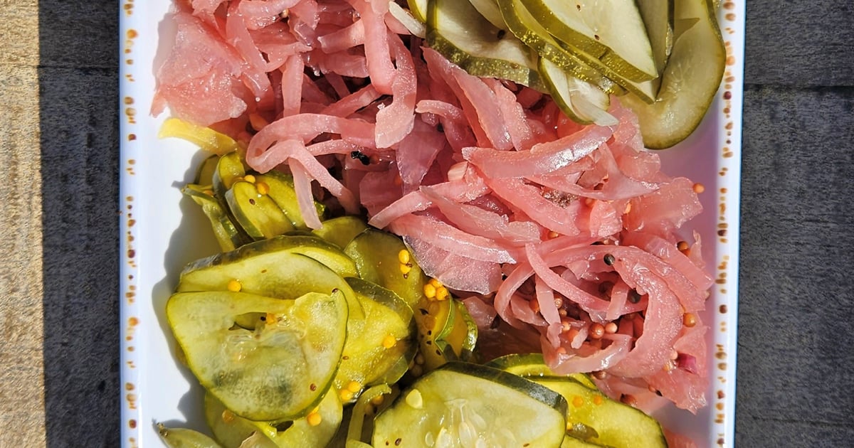 Pickle Plate - Old City Barbeque - Barbecue Restaurant in Williamsburg, VA