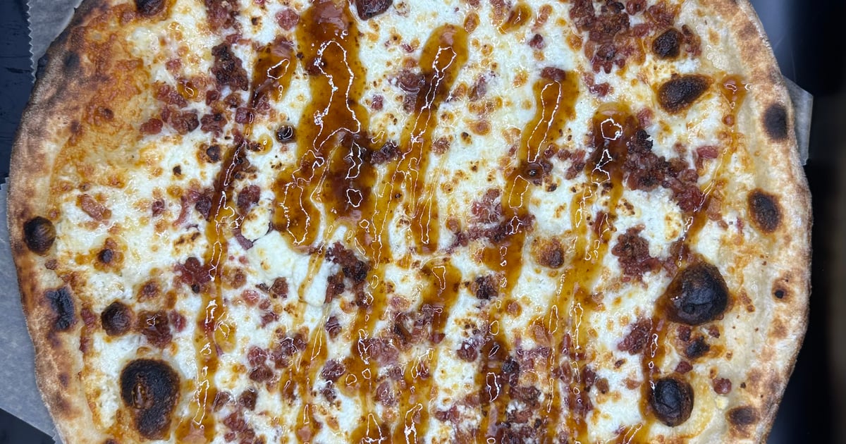 Lunch Fig, Goat, and bacon - Lunch Menu - Posto Pizza