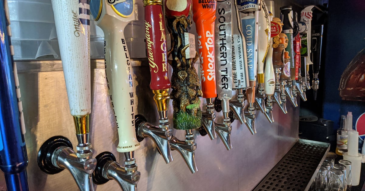 Happy Hour - Odis 12 Sports Bar & Grille - Sports Bar in Erie, PA