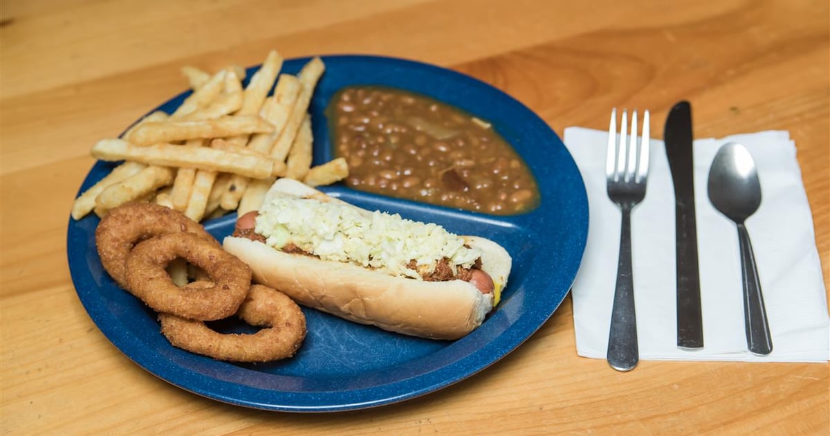 All Beef Hot Dog Sandwich Plate - Prissy Polly's BBQ - Restaurant in ...