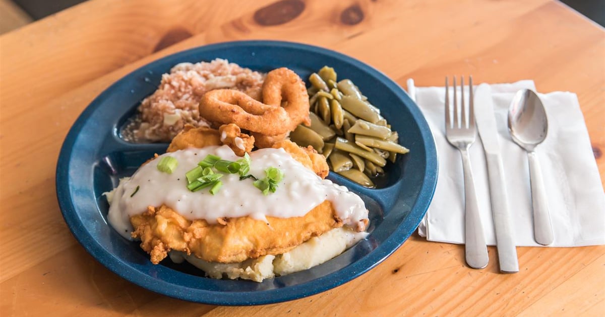 Chicken Fried Chicken & Sawmill Gravy - Prissy Polly's BBQ - Restaurant ...