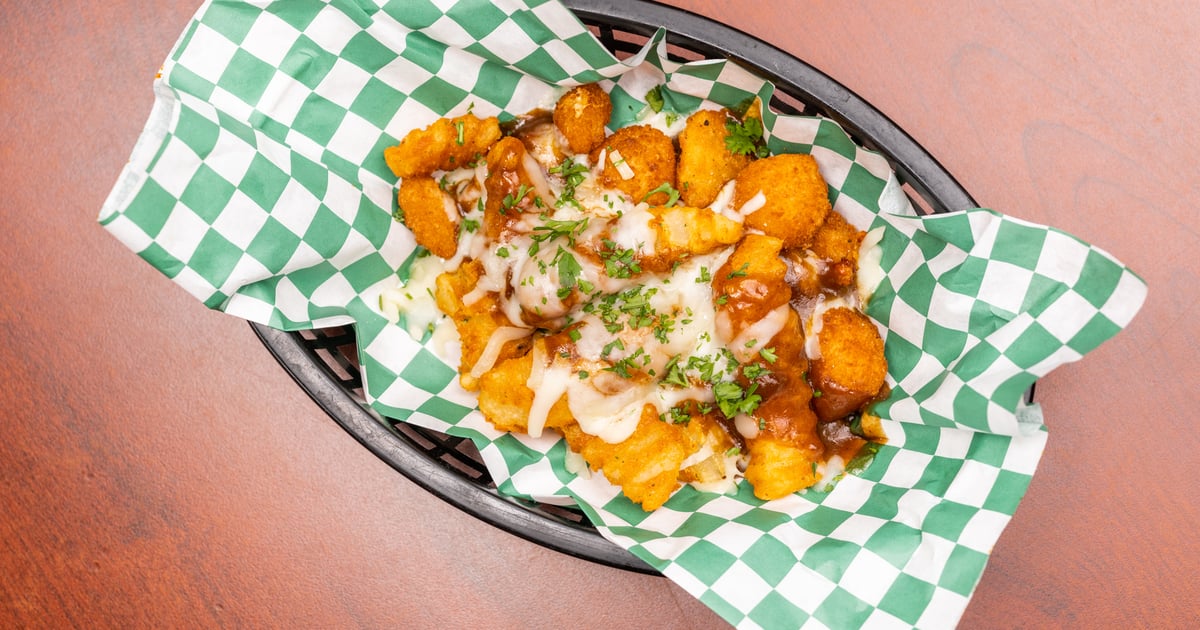 Poutine - Maloney's Irish Pub - Pub