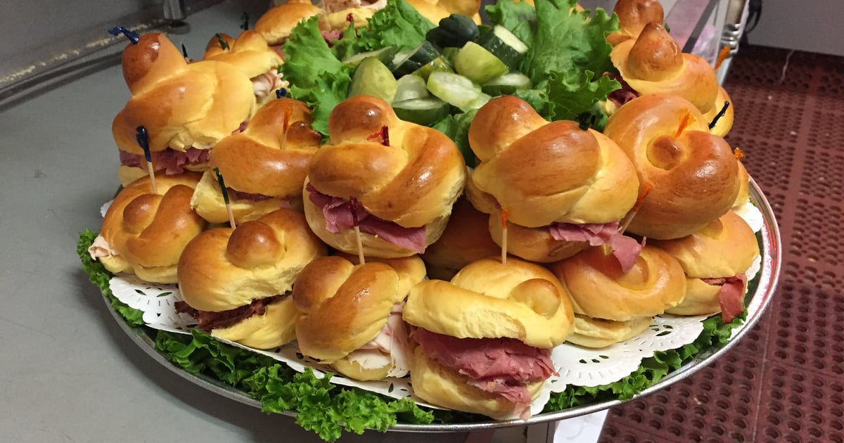 Mini Sandwich Tray with Pickles - D.Z. Akin's Restaurant