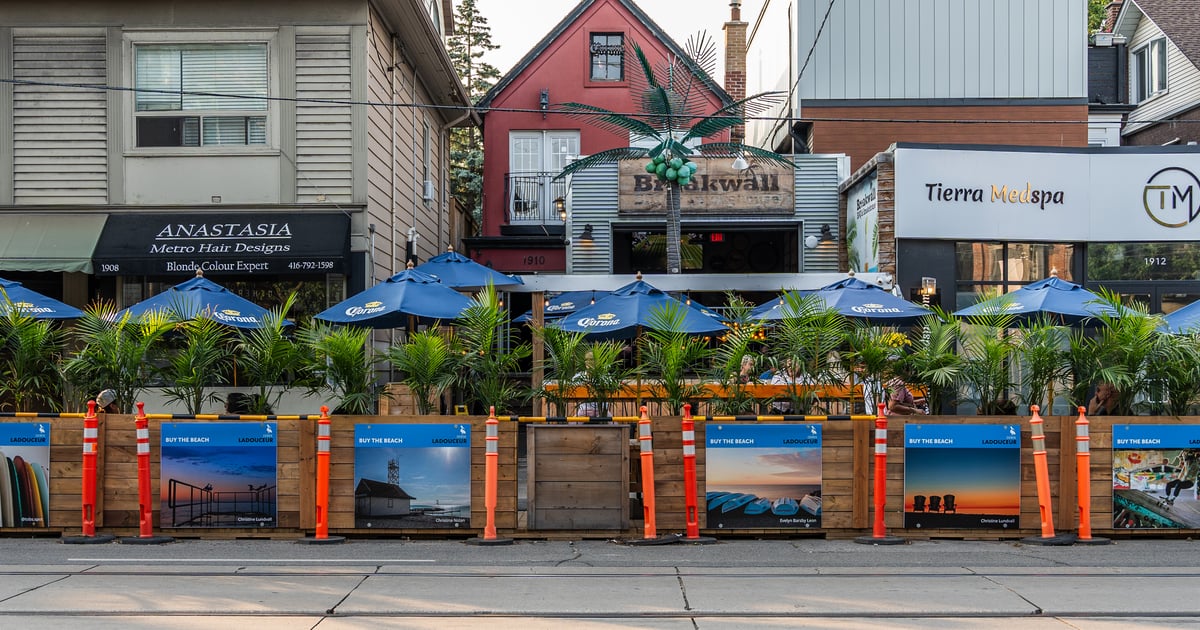 Join Our Team - Breakwall BBQ - Restaurant in Toronto, ON