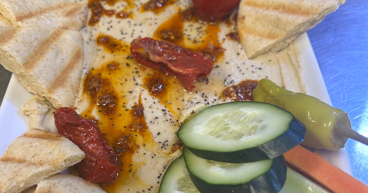 Hummus Plate - Engine 8 Urban Winery