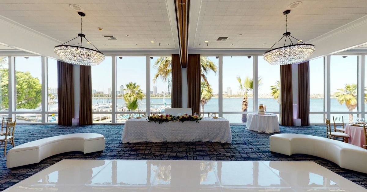 The Reef on the Water